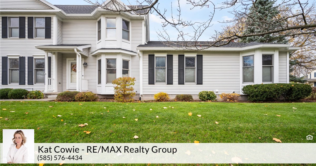 44 Hamlin Dr, Canandaigua, NY 14424